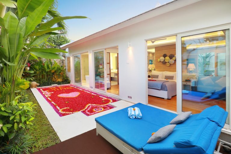 Top 5 Villas with Charming Pool Flower Decoration in Bali - Insight Bali